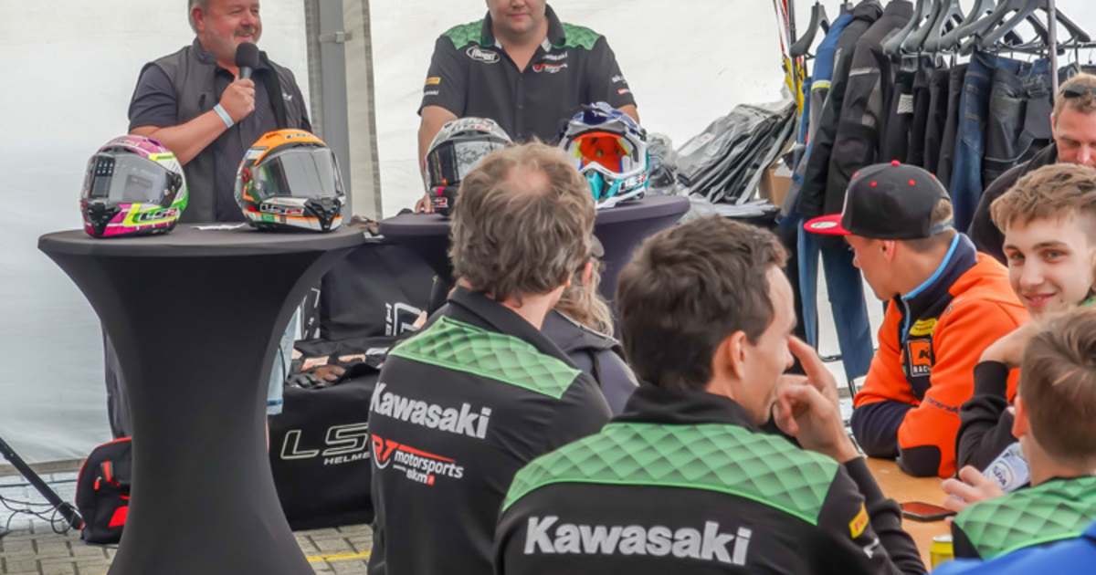 Siege mit LS2: Chef Paul Liao freute sich in China - Euro Moto ...