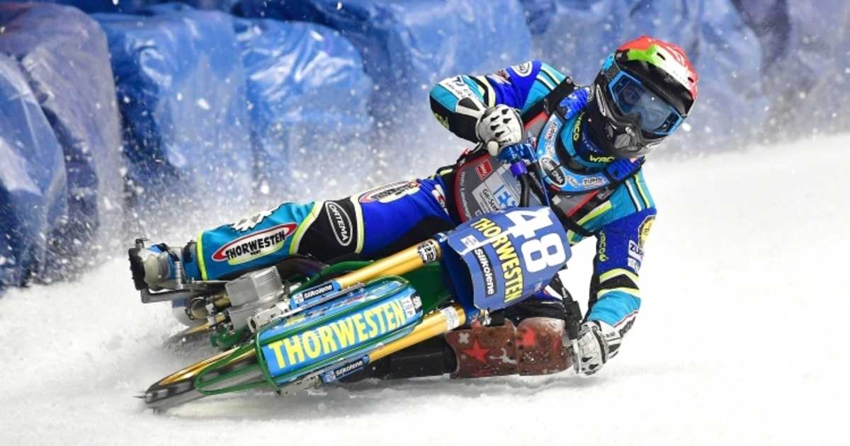 Luca Bauer (24) weiß, wo er den Hebel ansetzen muss - Eisspeedway-GP ...