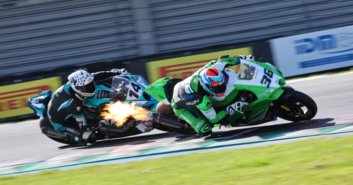 Tati Mercado mit dem IDM-Flammenwerfer - IDM Superbike - SPEEDWEEK.com