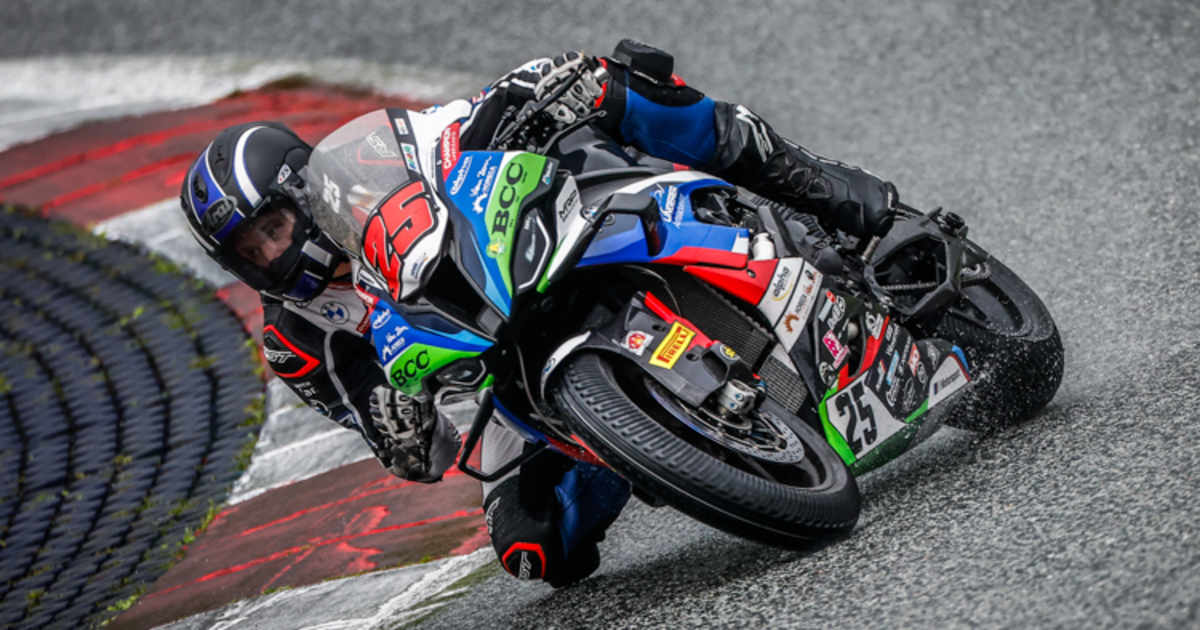 Max Schmidt im IDM-Infight mit Gerloff und Baz - Euro Moto Superbike ...