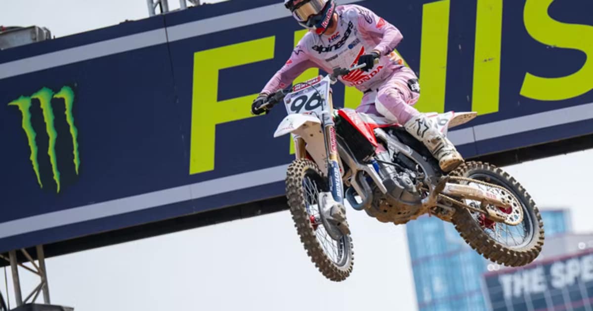 Hunter Lawrence (HRC) gewinnt SMX Playoff in Texas - SuperMotocross-WM ...