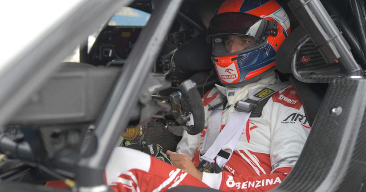 Gewinnen Sie einen Rennanzug von Robert Kubica! - DTM - SPEEDWEEK.com