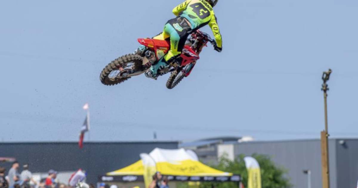 Mitch Evans (Honda): Harter Abflug beim Lommel-Debüt - Motocross-WM ...