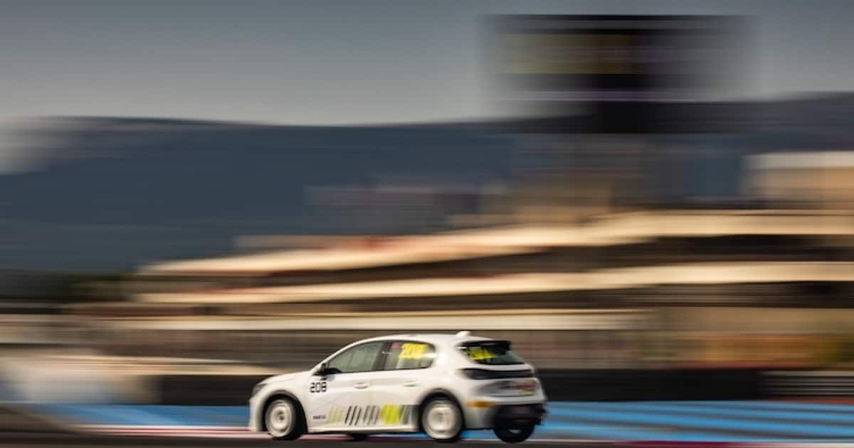 Neuheit: Peugeot 208 Racing TC6 präsentiert - Tourenwagen - SPEEDWEEK.com