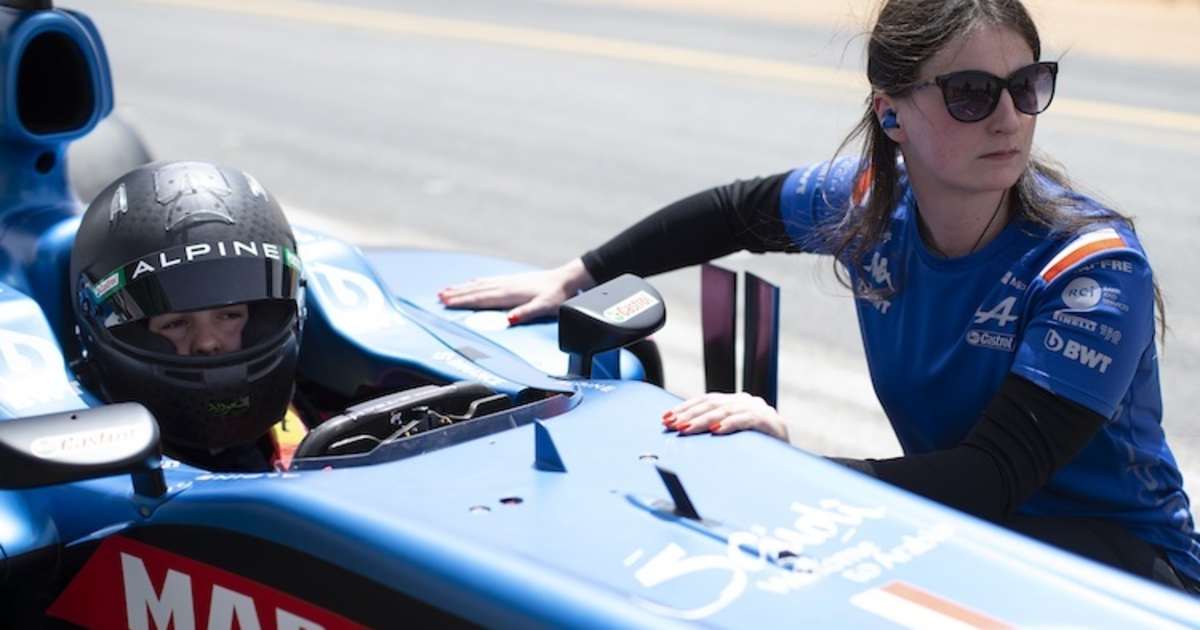 Alpine gründet Rac(H)er: Bis 2030 weiblicher GP-Pilot - Formel 1 ...
